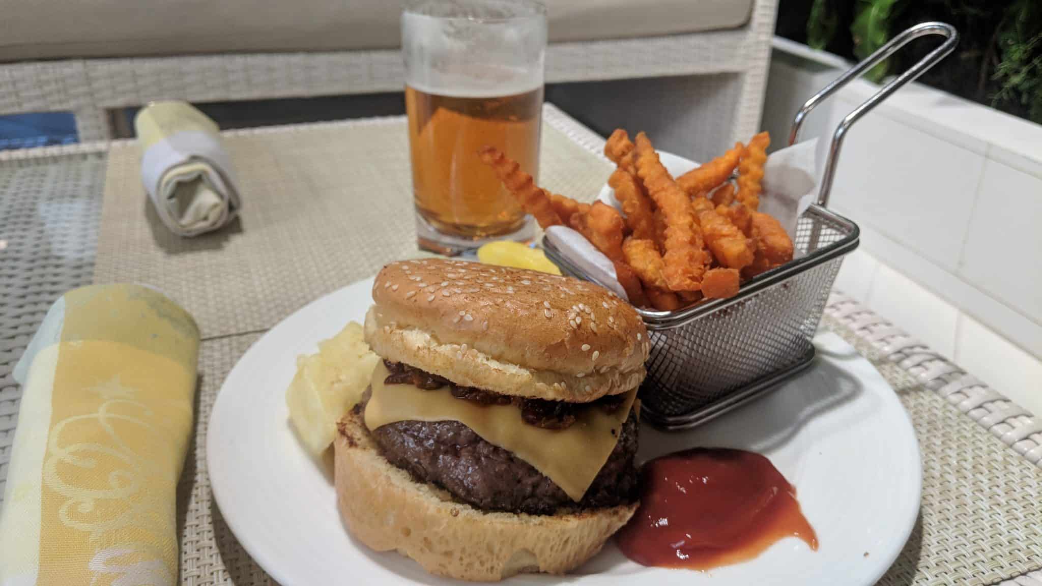 The Seven Best Cruise Ship Burger Restaurants | Cruise Addicts