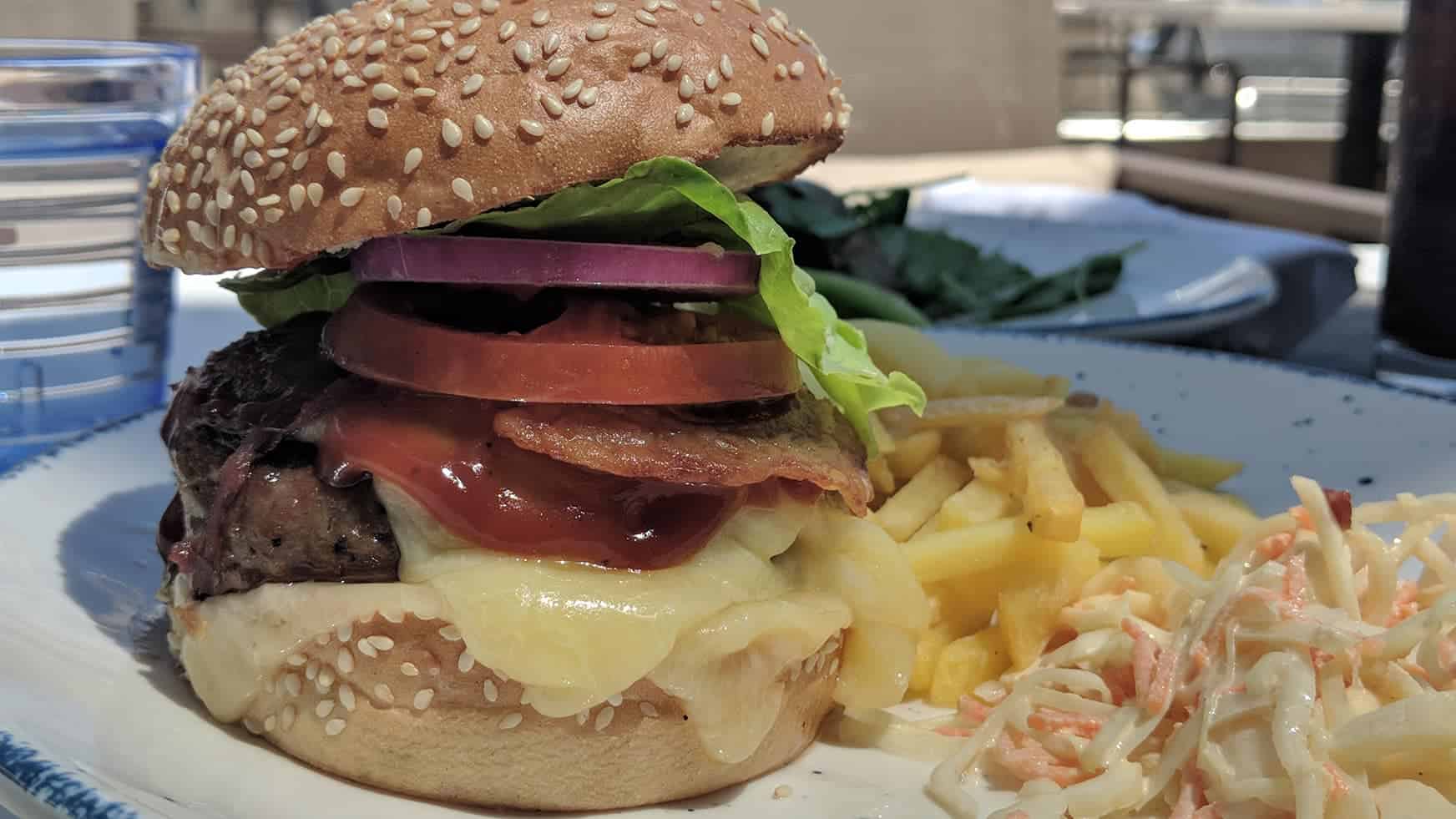 The Seven Best Cruise Ship Burger Restaurants | Cruise Addicts