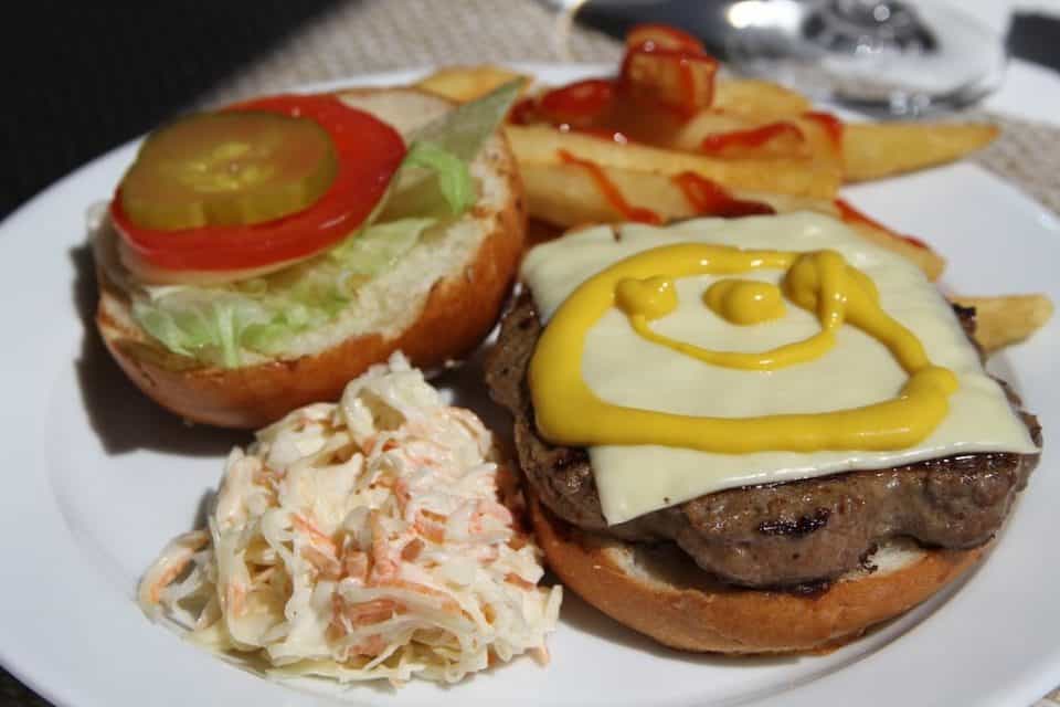 The Seven Best Cruise Ship Burger Restaurants | Cruise Addicts